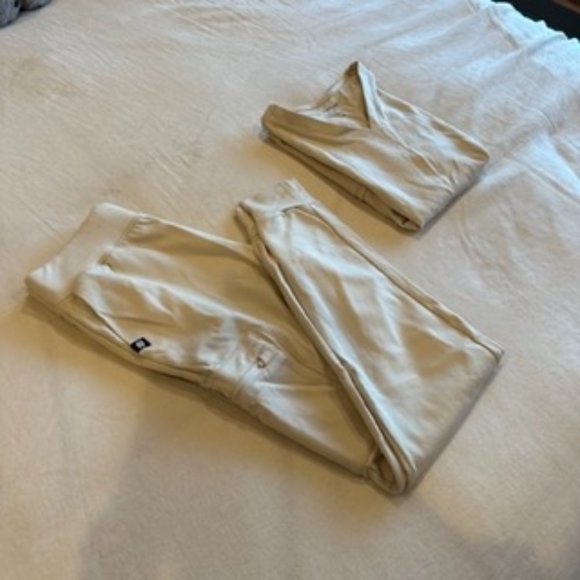 Jaanuu | Tops | Jaanuu Womens Jogger Scrub Set Sand | Poshmark